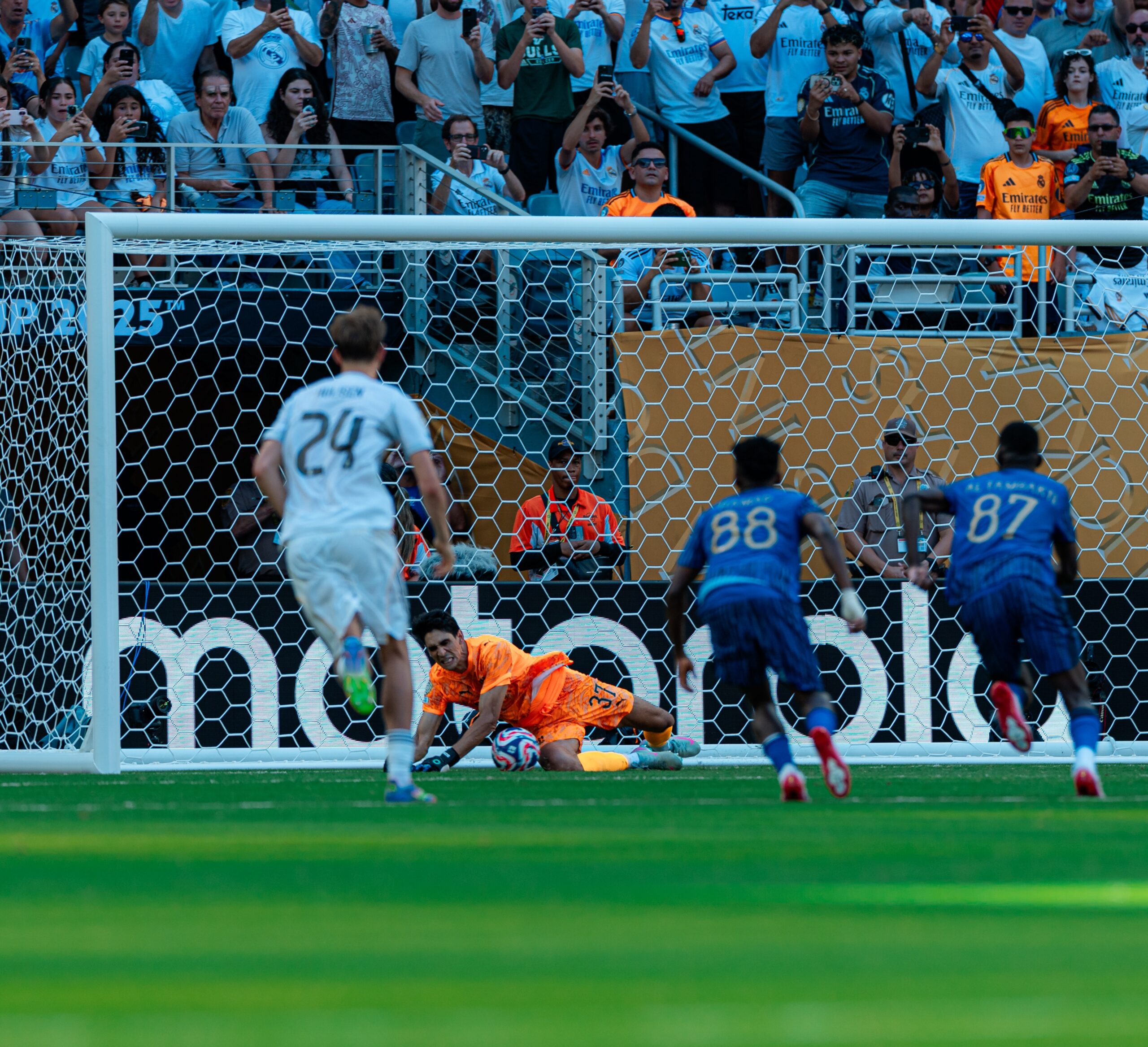 Morocco goalkeeper Bono's Heroics For Al Hilal Deny Real Madrid in Club ...